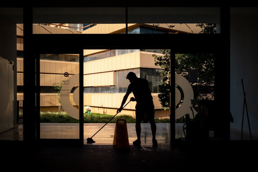 Innovative Cleaning Tools That Make Household Chores a Breeze – Gunk Getter